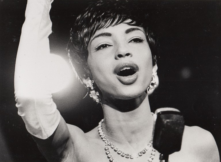 Niet of onleesbaar gesigneerd - Onbekende Fotograaf - Portret foto Sade ...