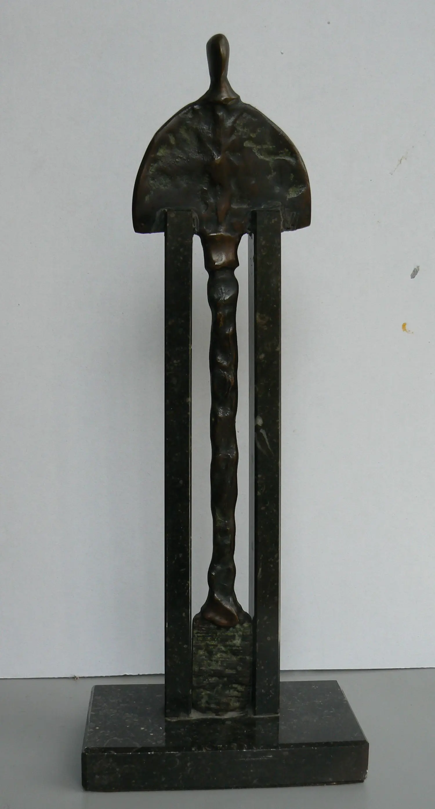 Veilingresultaten van Desiree Tonnaer | Kunstveiling.nl