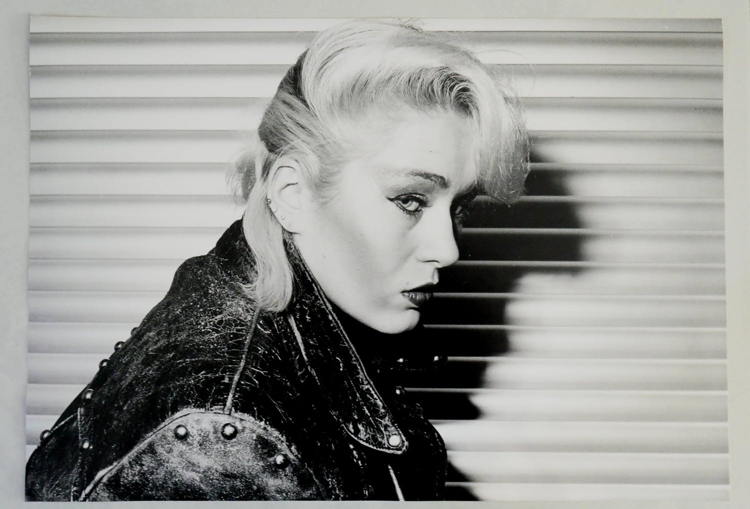 Auke Bergsma - STRAYCAT NANIA Verkocht | Kunstveiling.nl