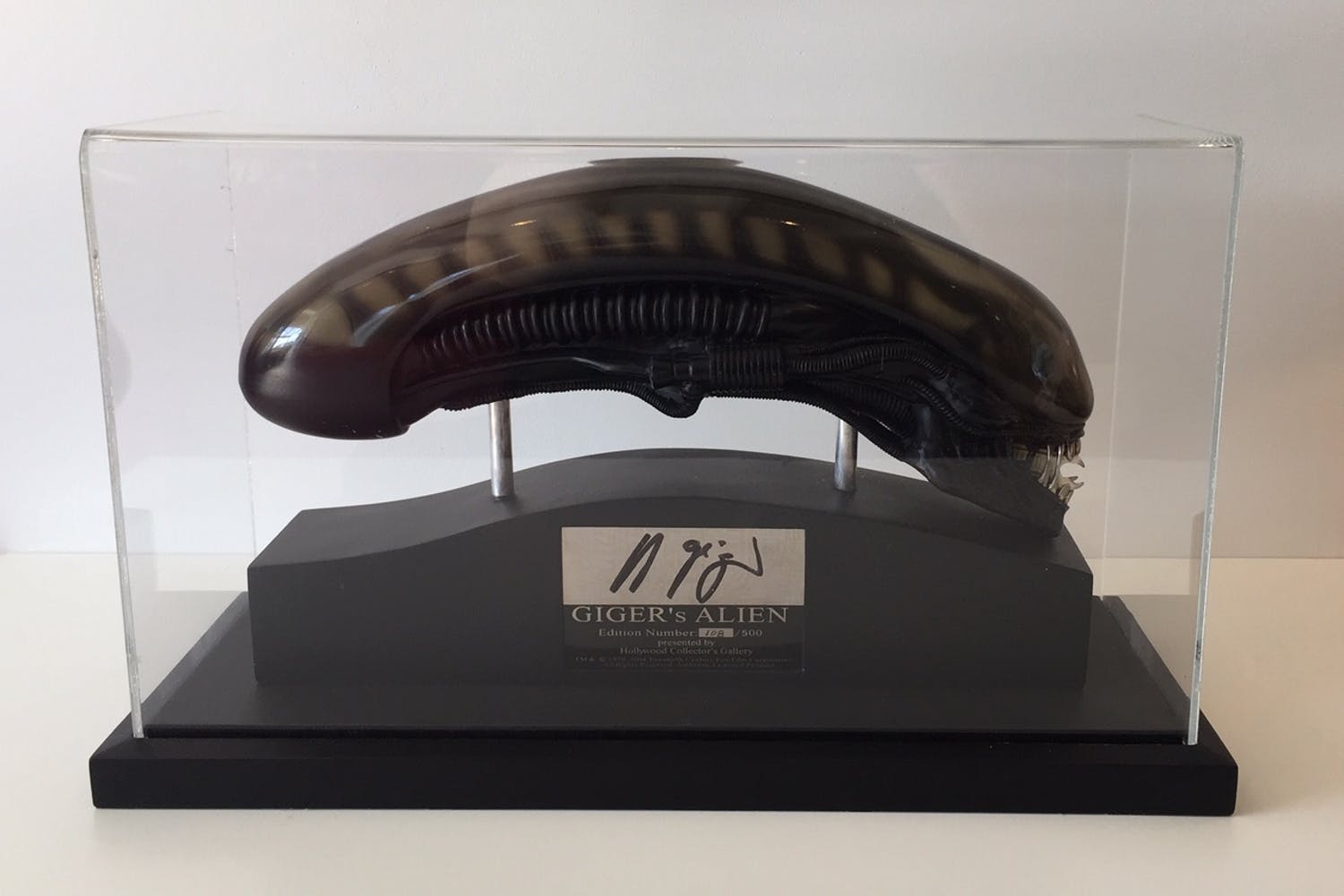 Hans Rudolf Giger - Alien Kopf Skulptur von HR Giger handsigniert ...