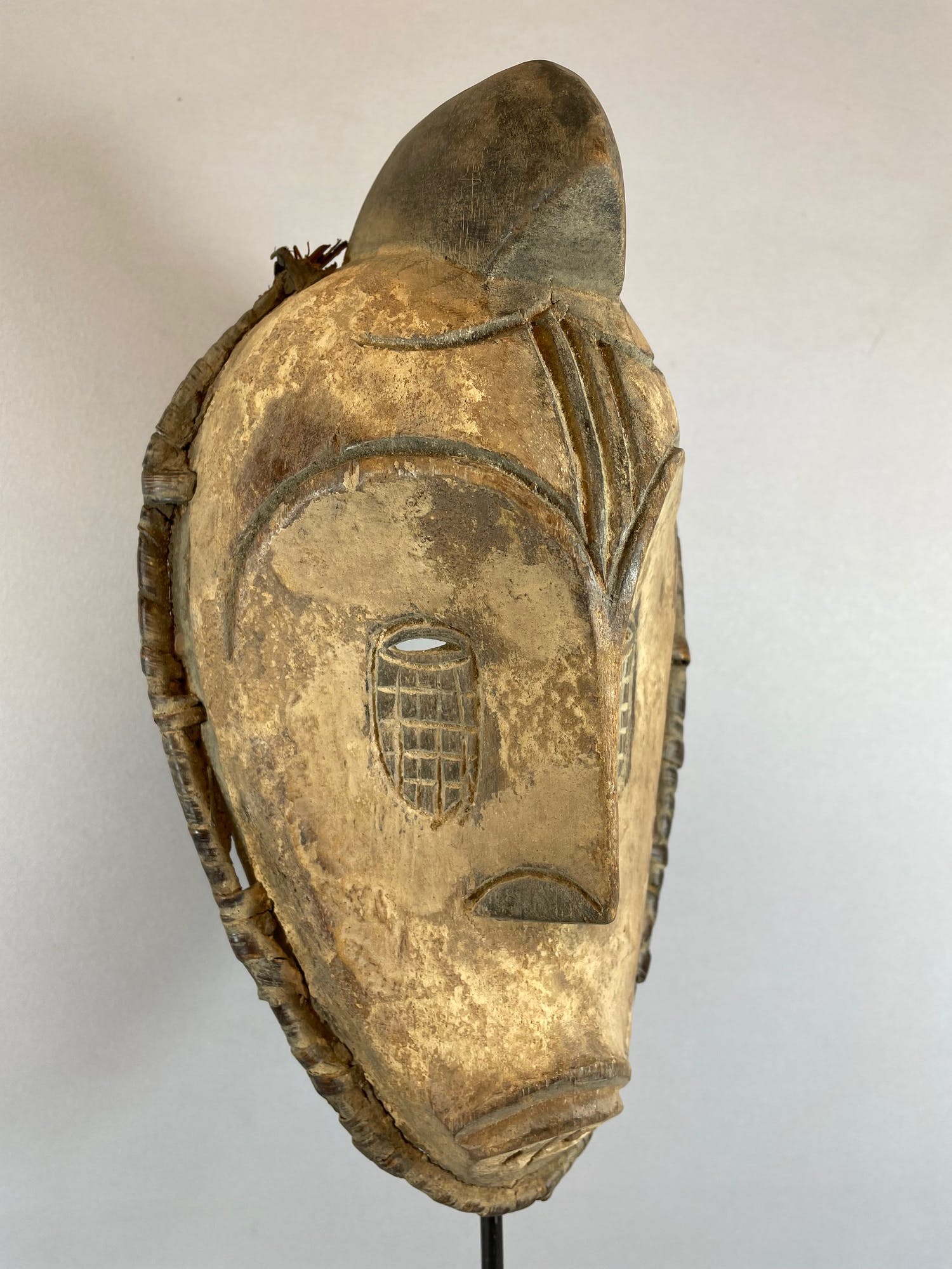 Igbo - African mask from the Igbo - Nigeria. Verkocht | Kunstveiling.nl