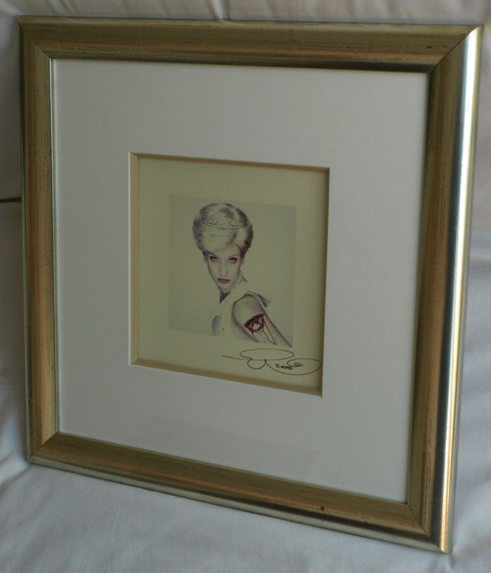 Erwin Olaf - Ingelijste foto uit de serie ‘Royal Blood’ , Lady Diana ...