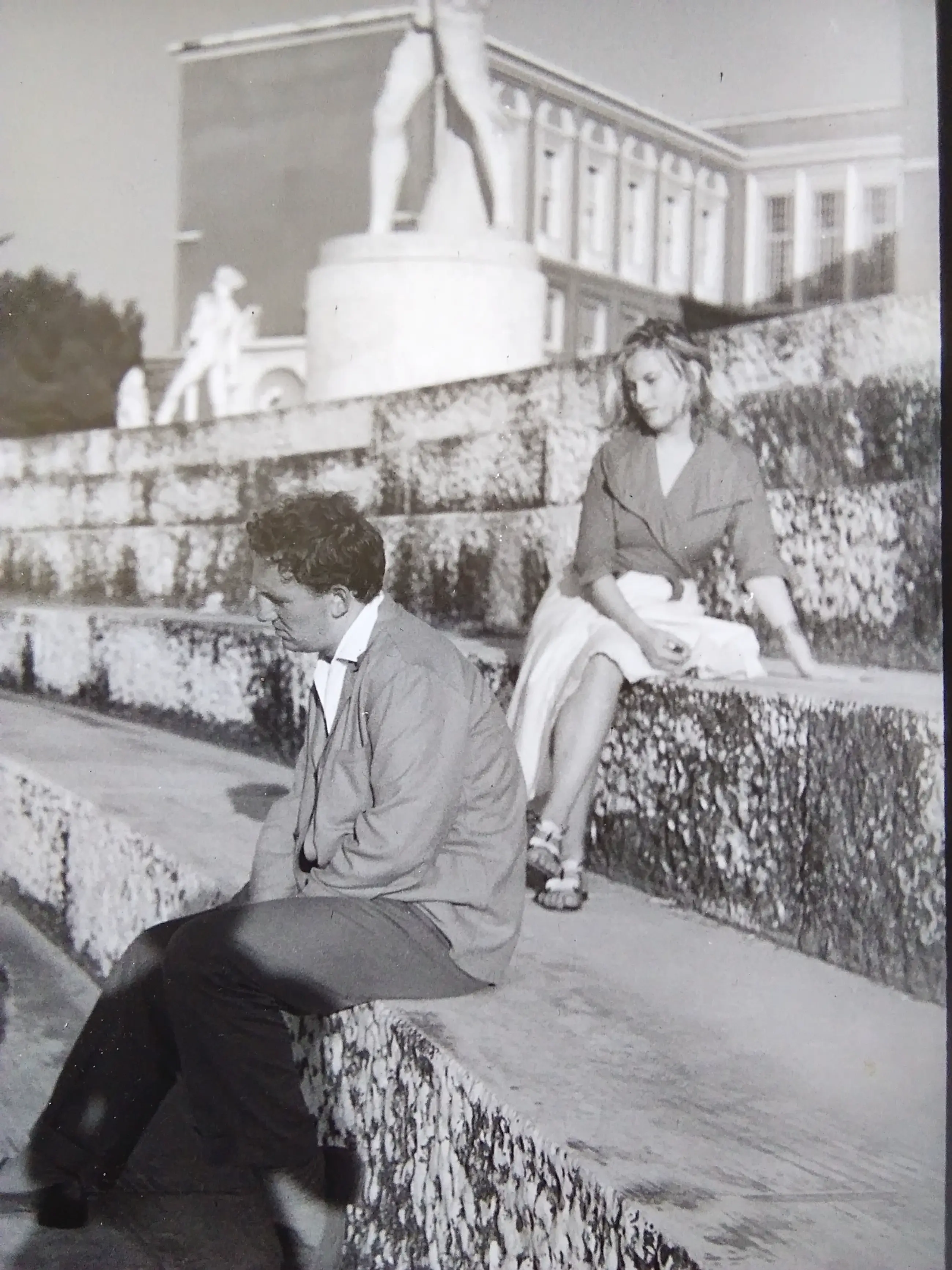 Henny Riemens - Hugo Claus, Elly Claus, Corneille in Rome 1954 Verkocht ...
