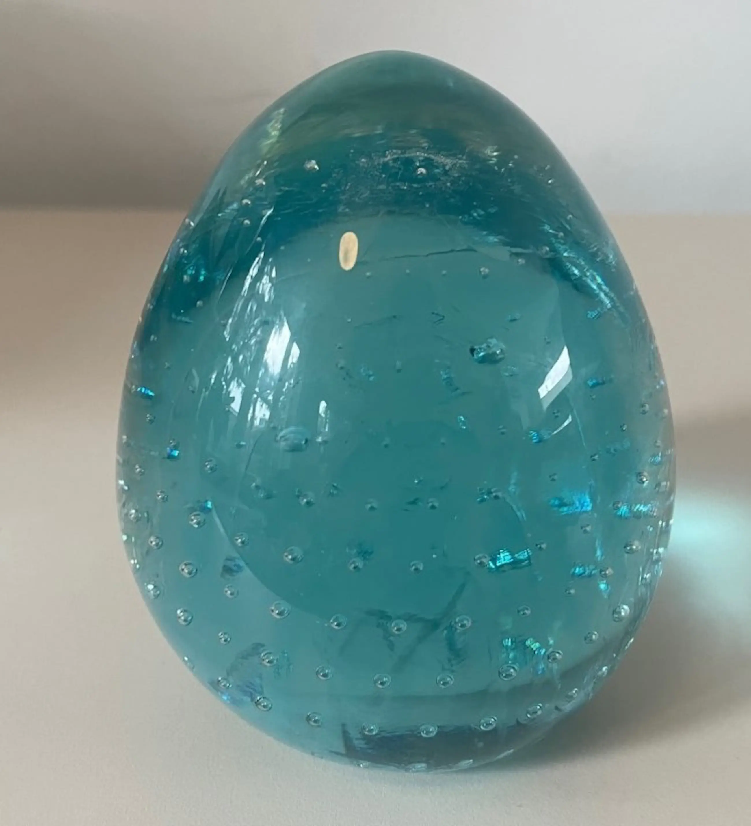 Onbekend - Studio glazen presse papier ei-vorm gesigneerd Wils - 2004 ...